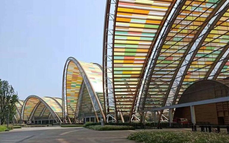 The Versatility and Role of ETFE in Roofing Applications